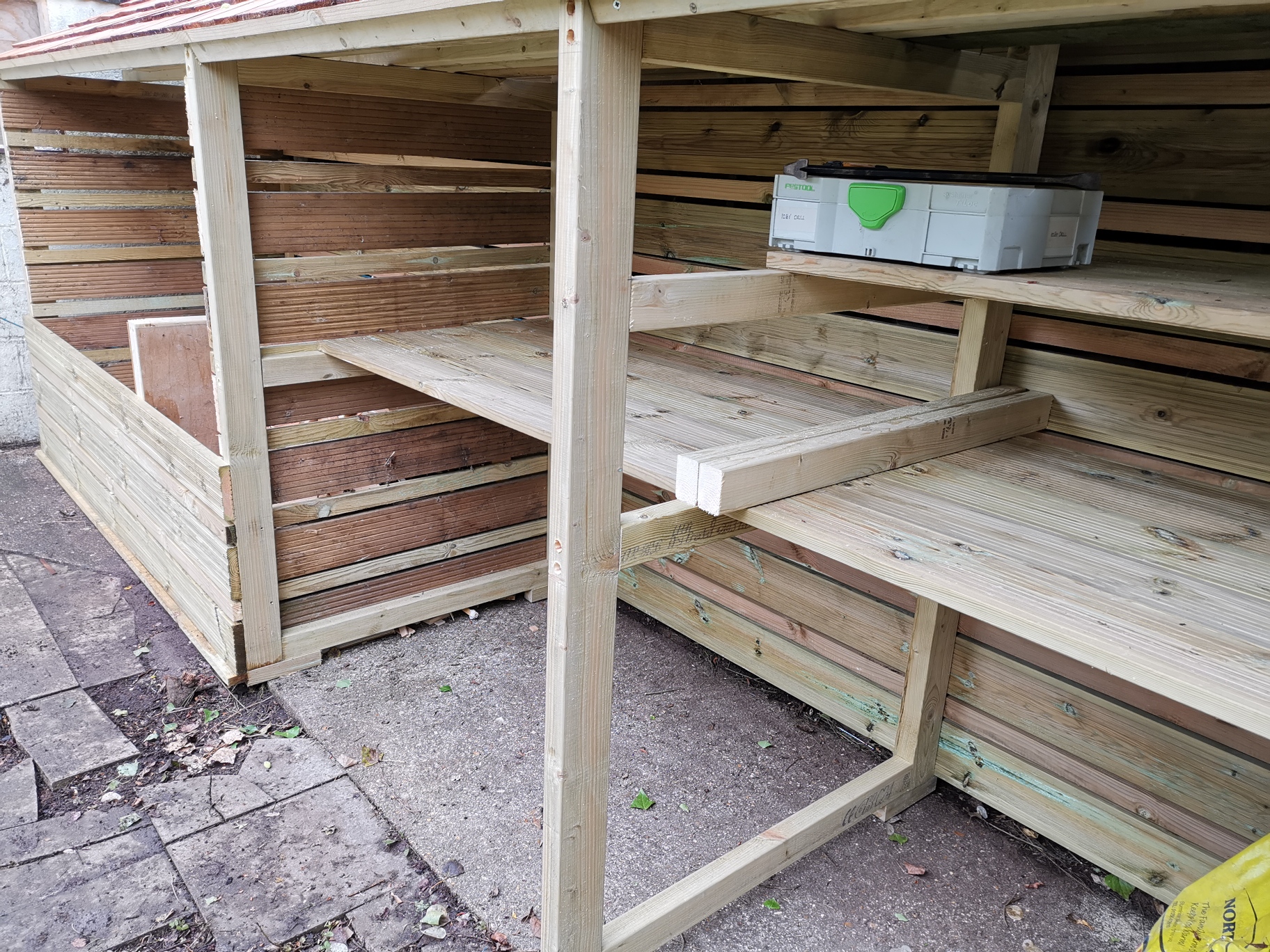 Fire Wood store and storage | Carpentry Services Southampton